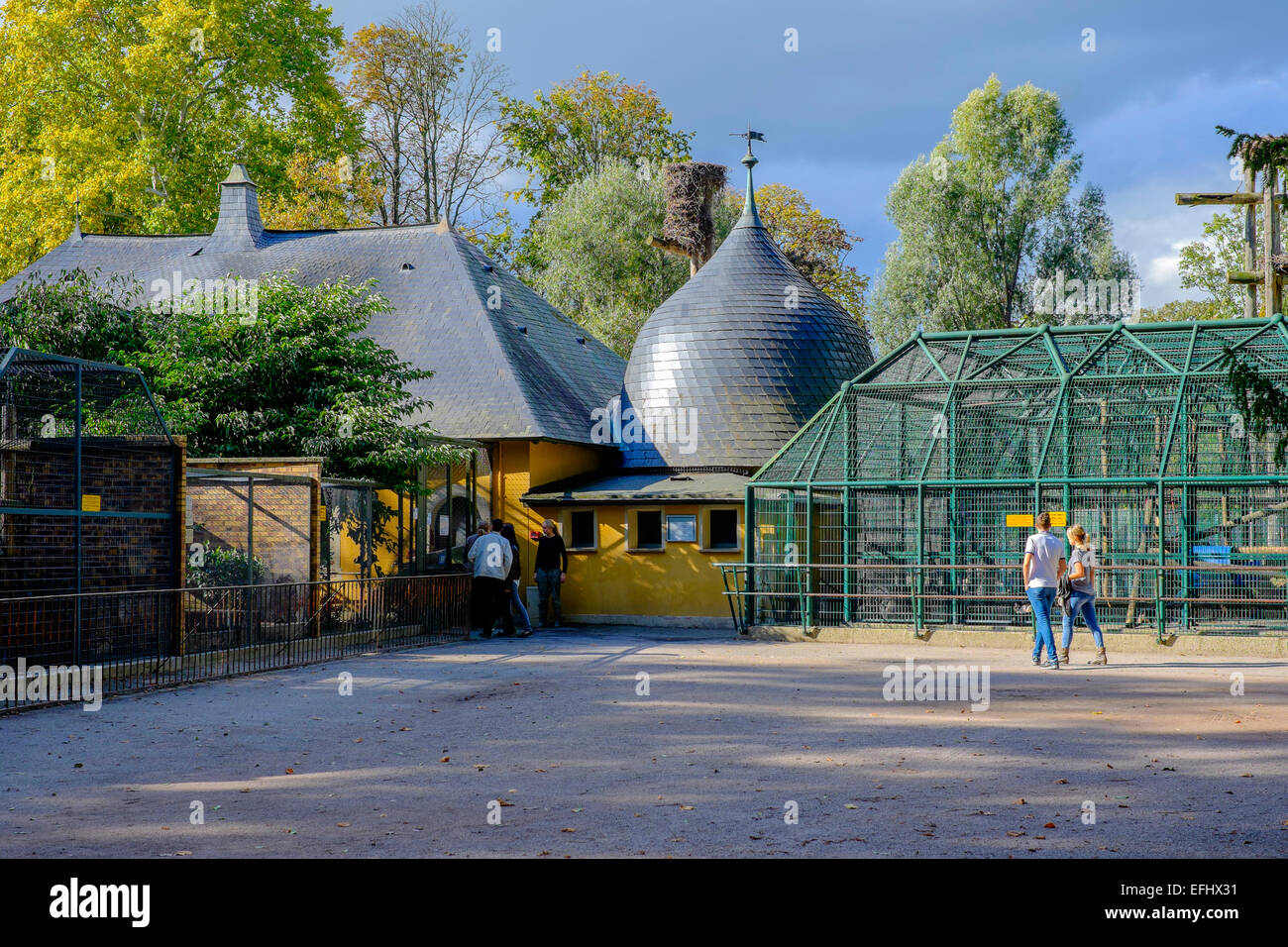 Strasbourg zoo hi-res stock photography and images - Alamy