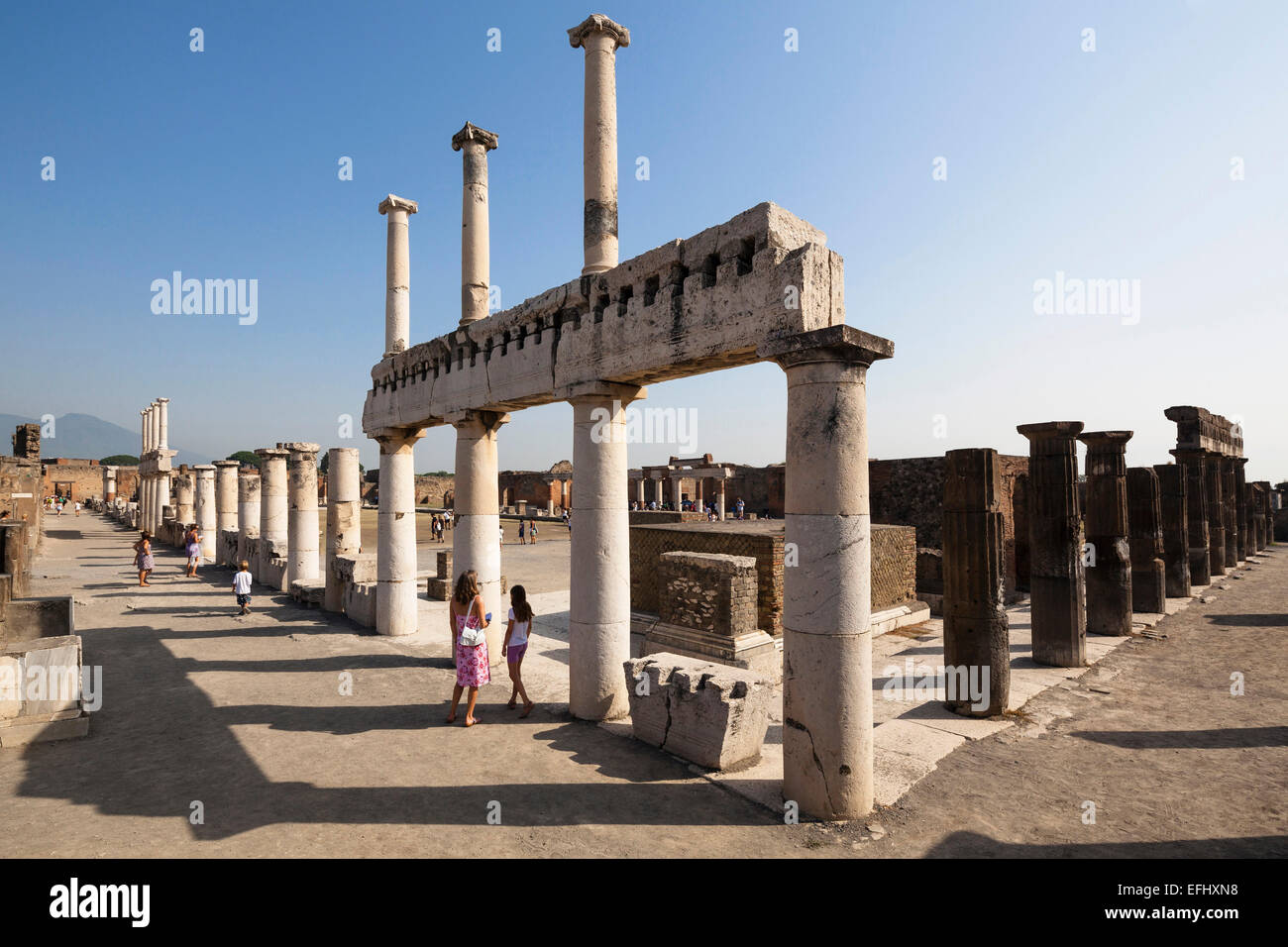 Pompeii forum hi-res stock photography and images - Alamy