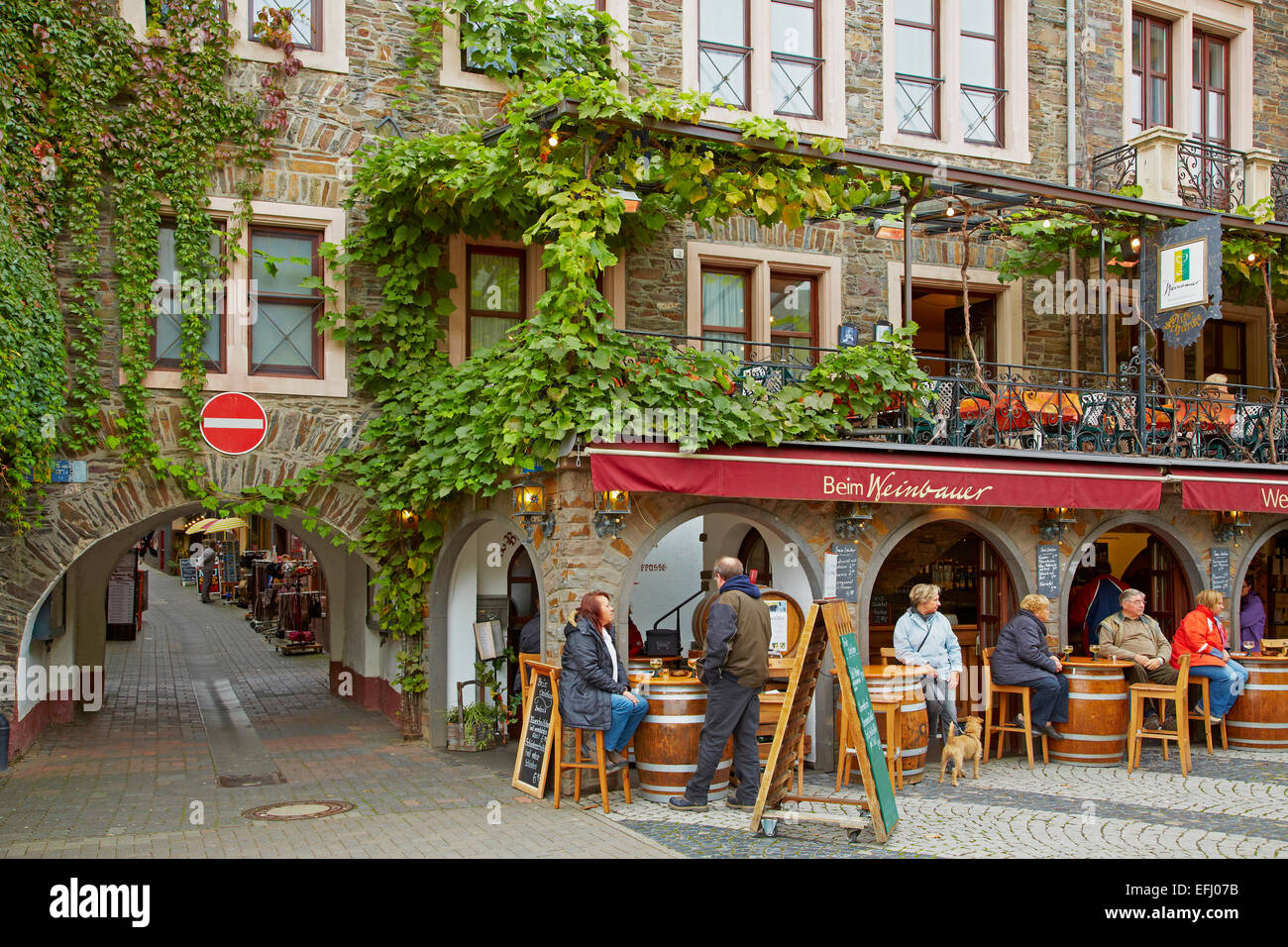 Rhineland palatinate wine hi-res stock photography and images - Alamy