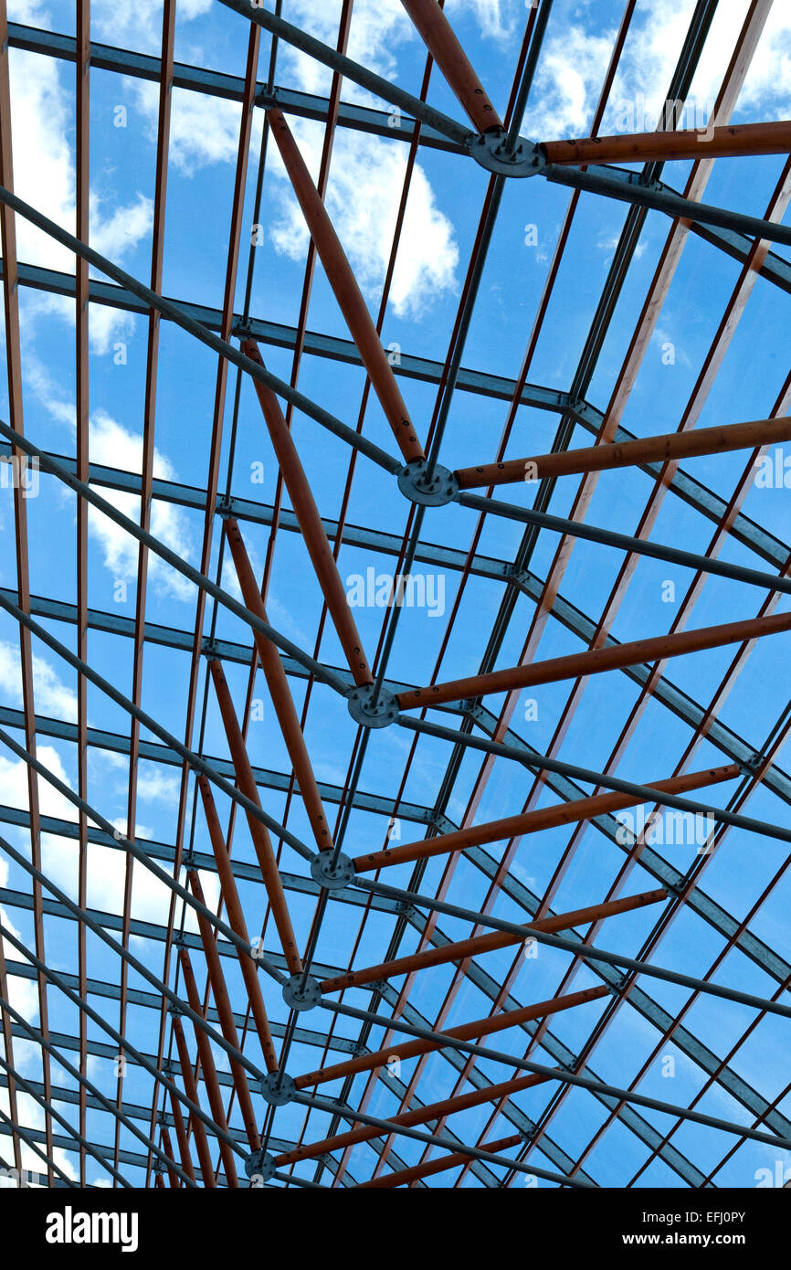 Glass roof building hi-res stock photography and images - Alamy