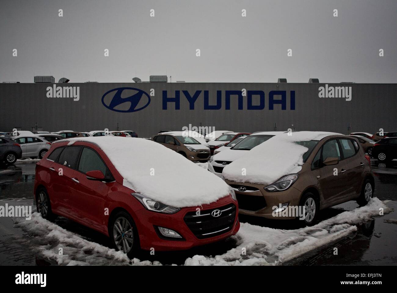 Motor manufacturing hi-res stock photography and images - Alamy