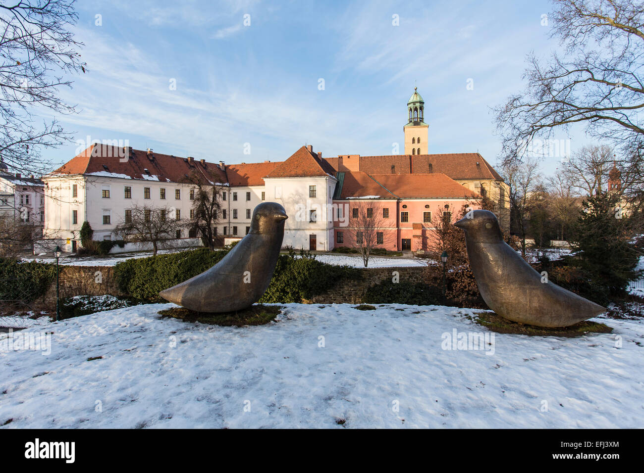Birds, sculpture, Kurt Gebauer, Minorites, Order of Friars Minor ...