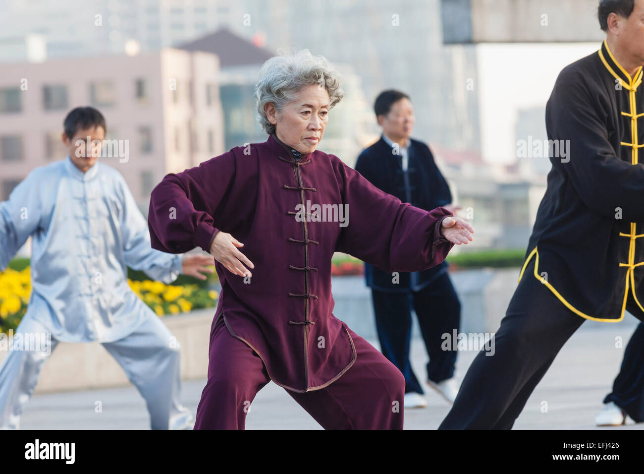 China taiji elderly hi-res stock photography and images - Alamy