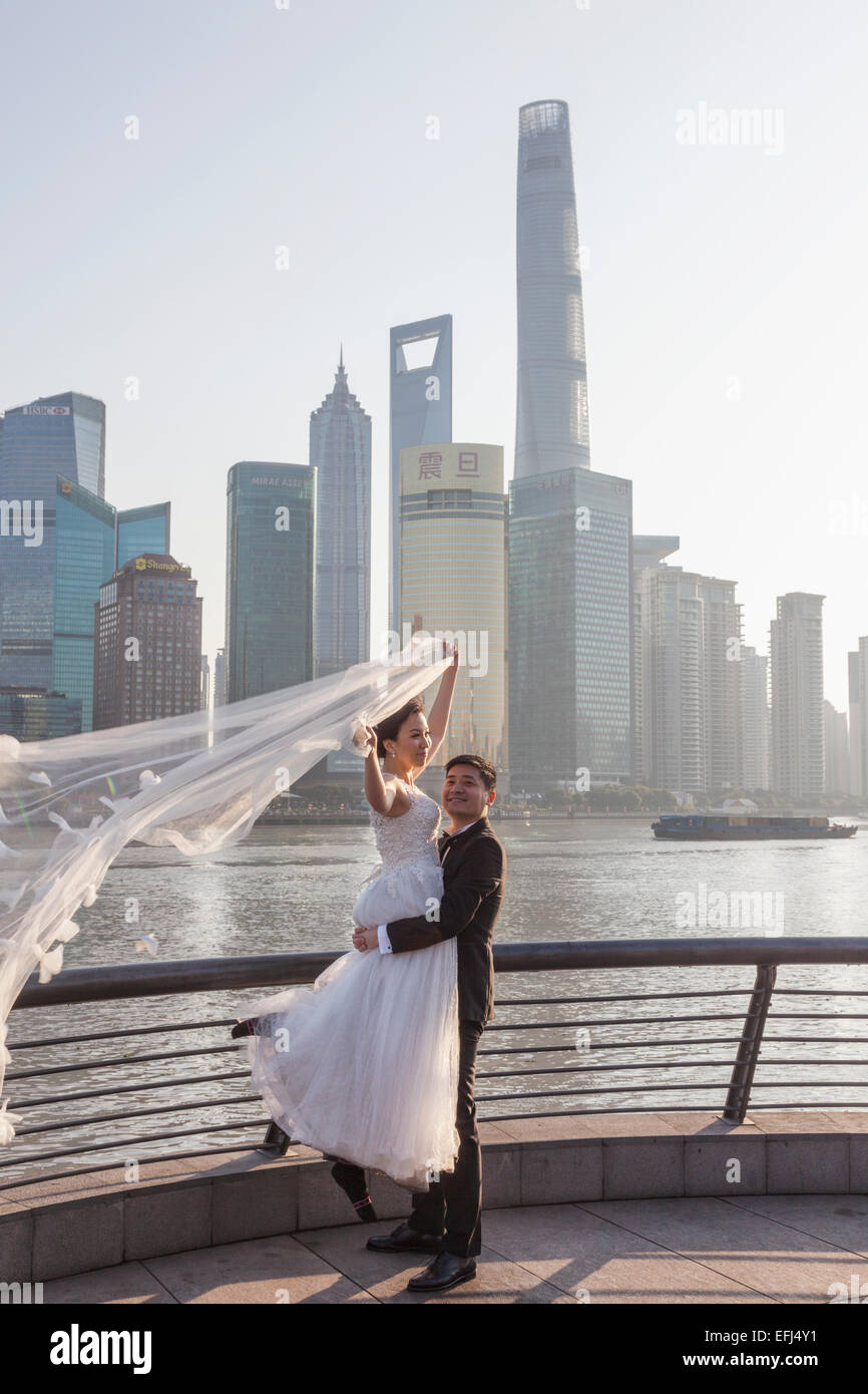 Wedding Couple And Pudong Skyline High Resolution Stock Photography and ...