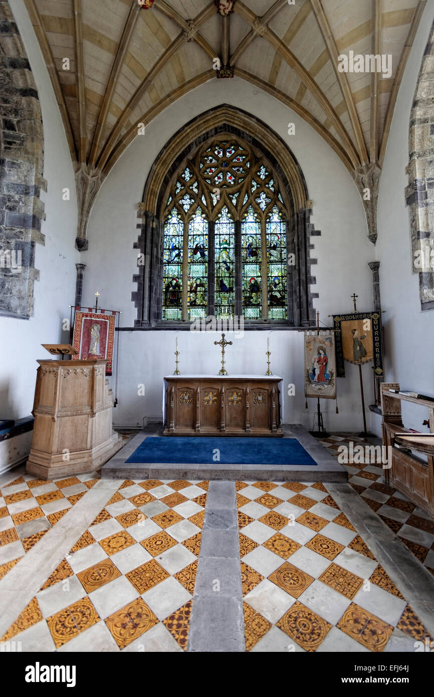 St davids cathedral shrine hi-res stock photography and images - Alamy