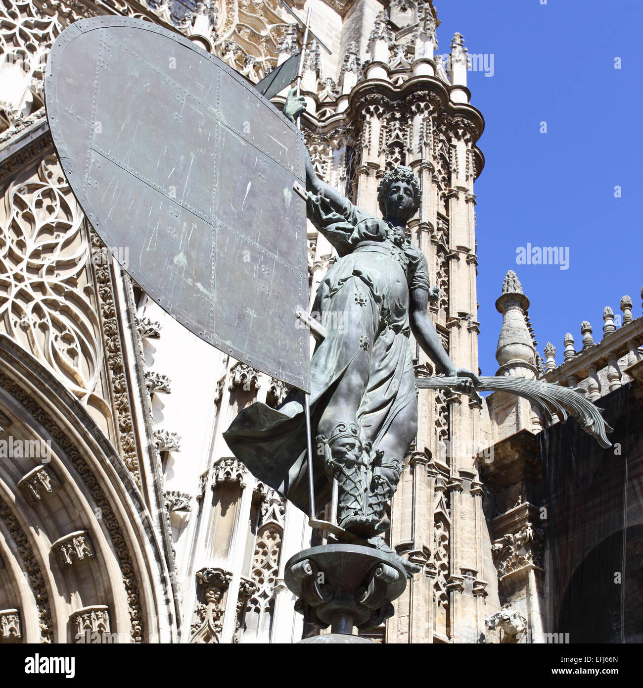 The Giraldillo - famous weathervane (16th century), symbol of Sevilla ...