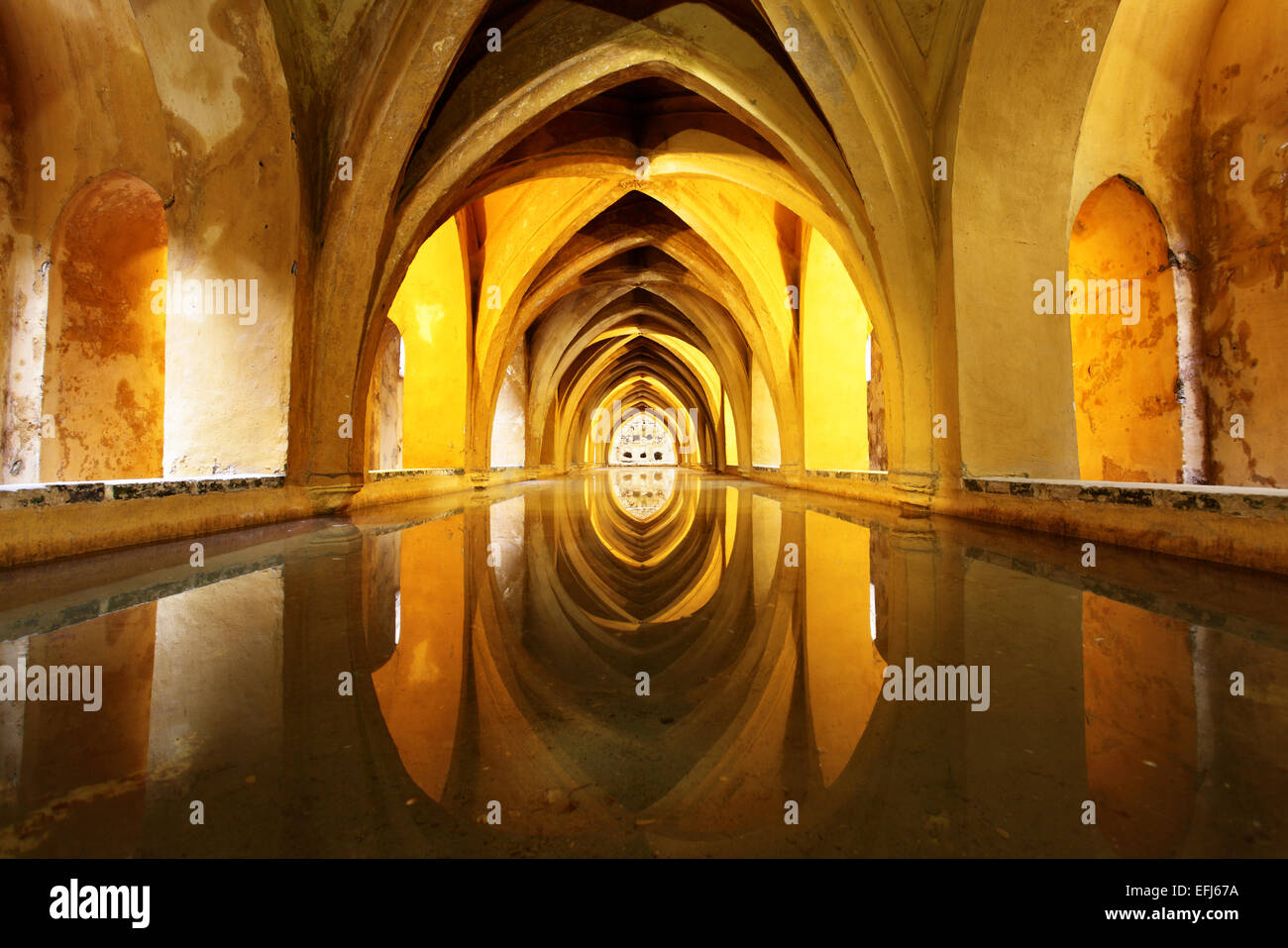 Moorish bath, seville hi-res stock photography and images - Alamy