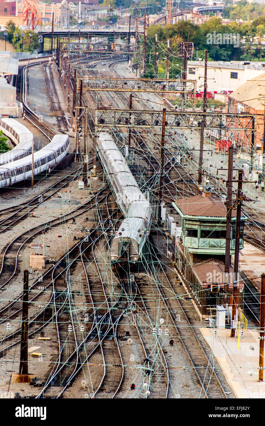 Washington, DC: Trains and overhead cables at Union Station Stock Photo ...