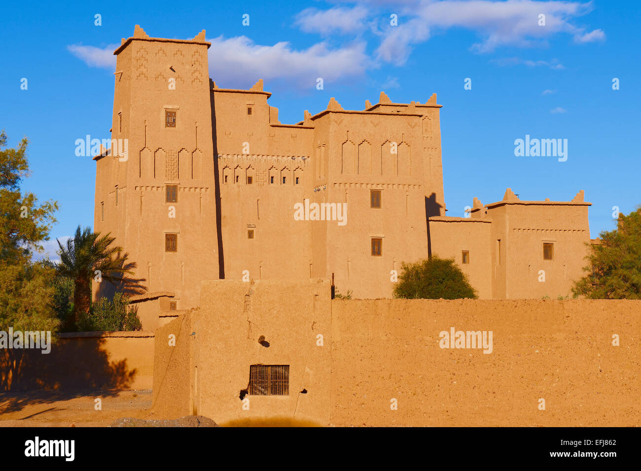 Kasbah ben moro hotel hi-res stock photography and images - Alamy