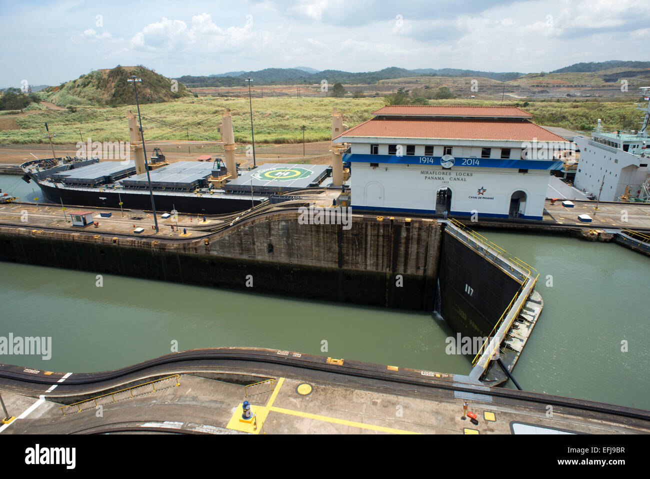 Panama canal lock system lock hi-res stock photography and images - Alamy