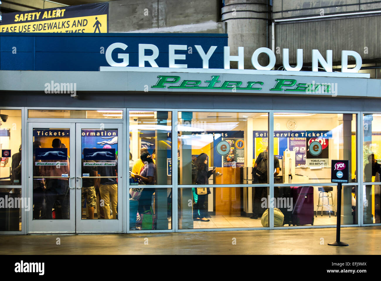 October 3, 2014: Washington, DC Union Station Greyhound bus terminal ...