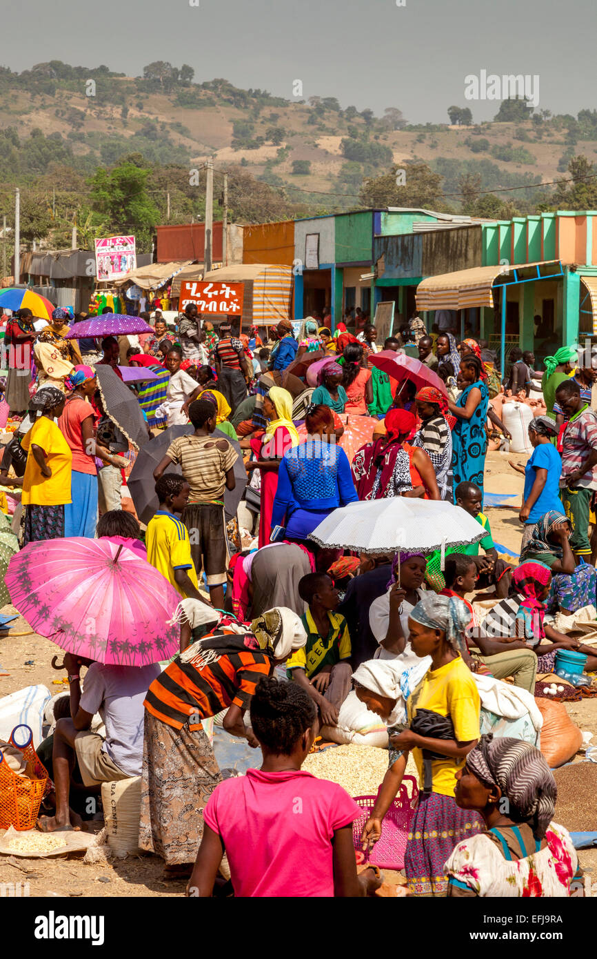 The Saturday Market In Jinka, Omo Valley, Ethiopia Stock Photo - Alamy