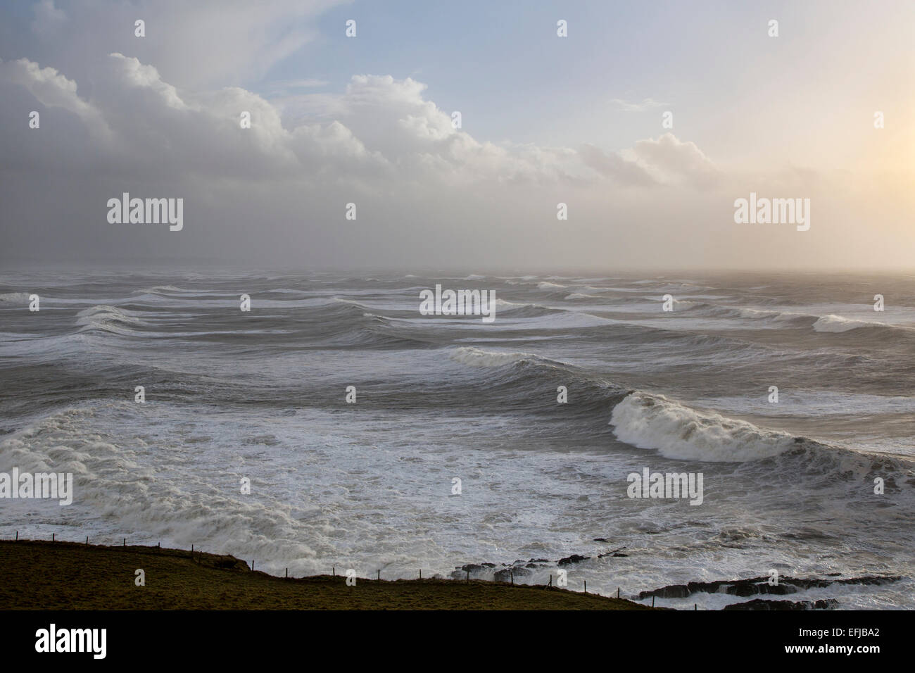 Cresting Waves High Resolution Stock Photography and Images - Alamy