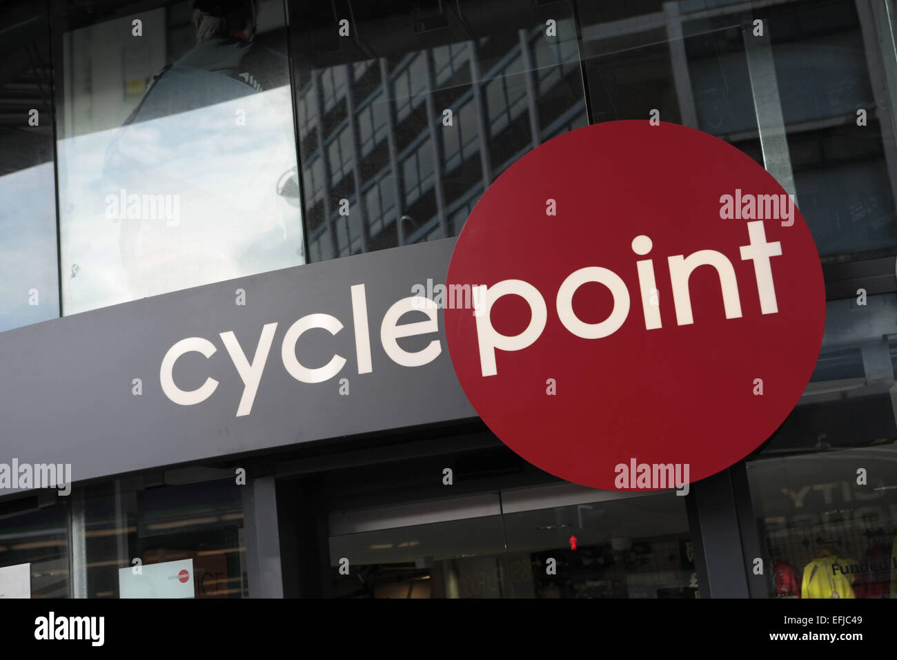 Cycle point at Leeds station Stock Photo - Alamy