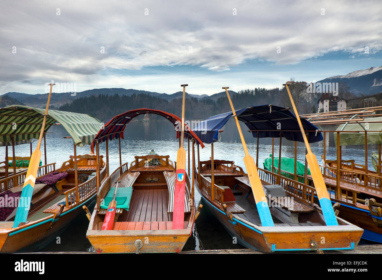 Traditional pletna boat lake bled hi-res stock photography and images ...