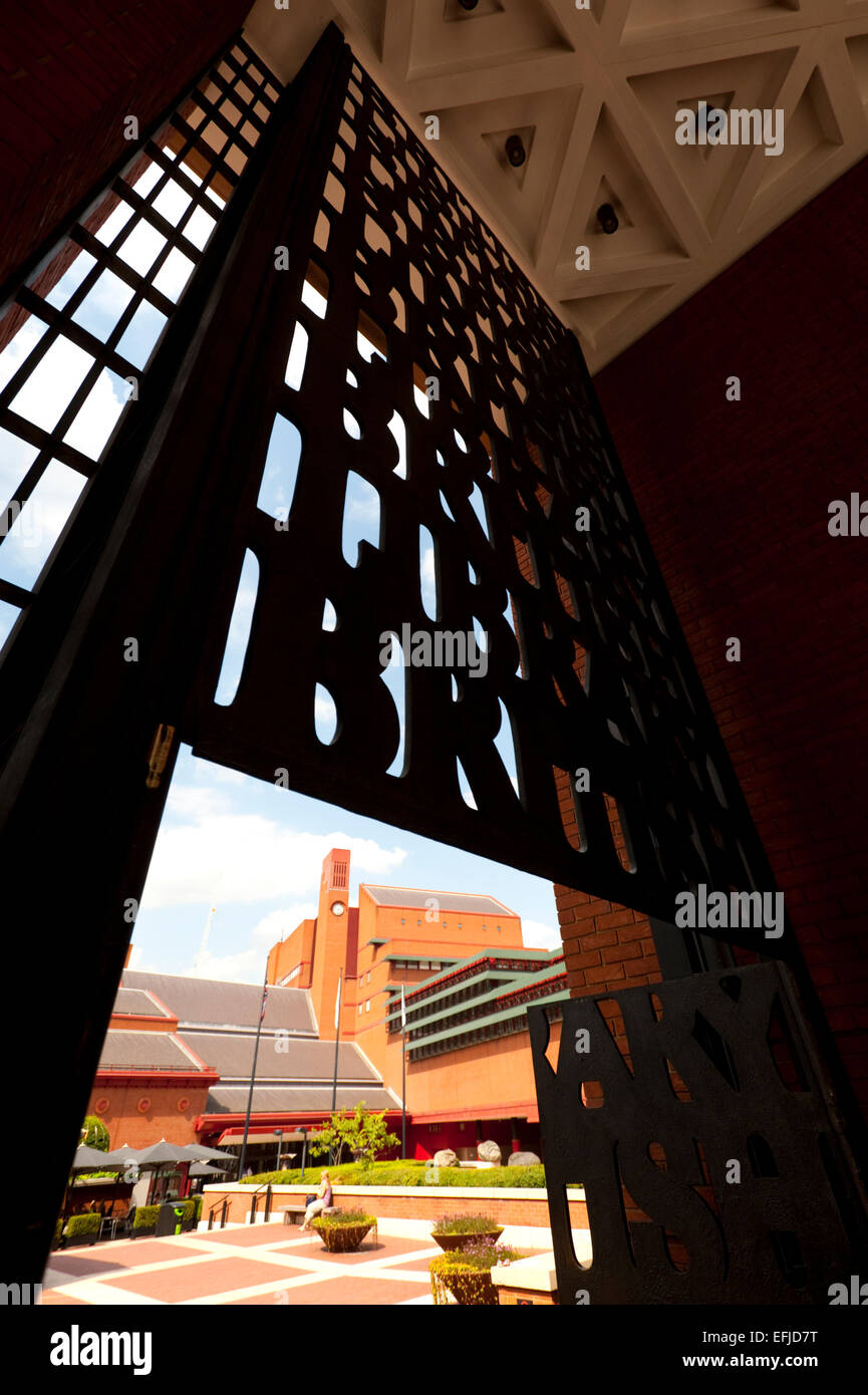 The british library building london hi-res stock photography and images ...