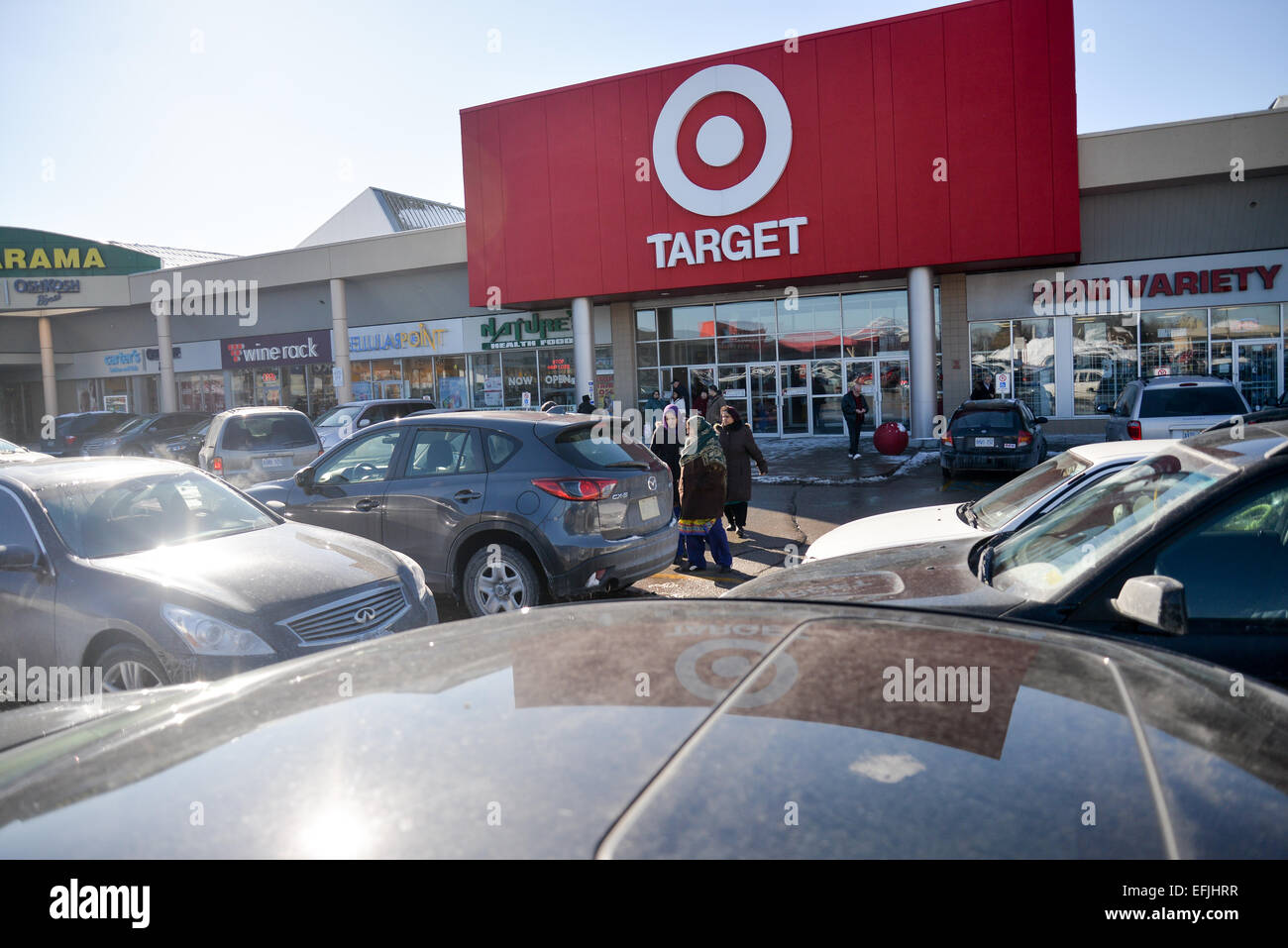 Target store sale hi-res stock photography and images - Alamy