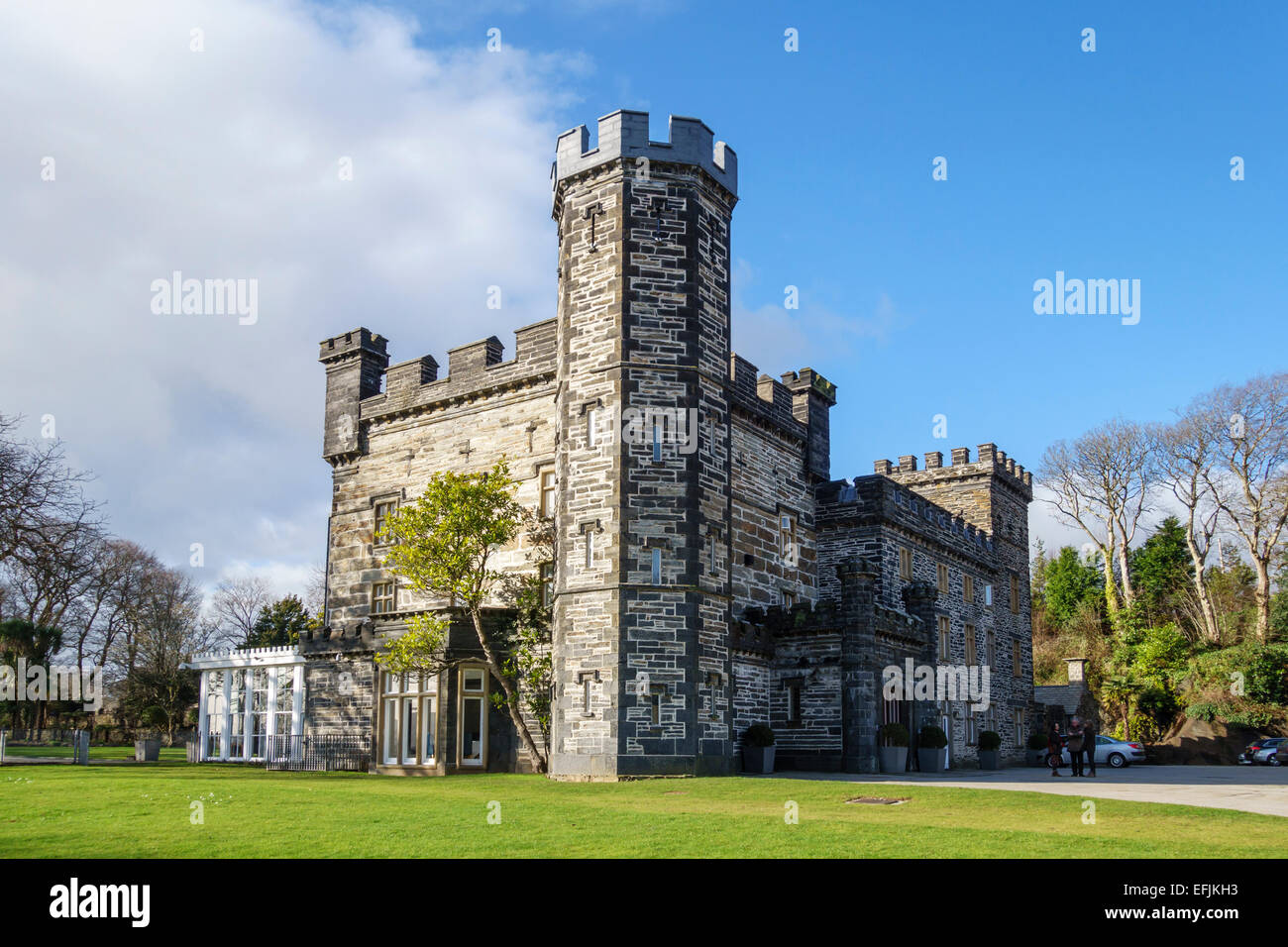 Castell deudraeth castle hi-res stock photography and images - Alamy