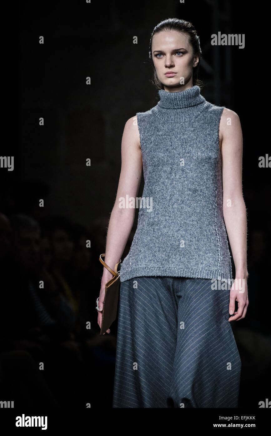 Barcelona, Spain. 5th February, 2015. Models on the catwalk present the ...