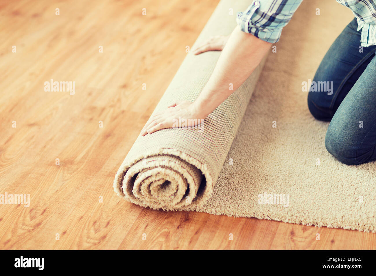 Carpet fitting hi-res stock photography and images - Alamy