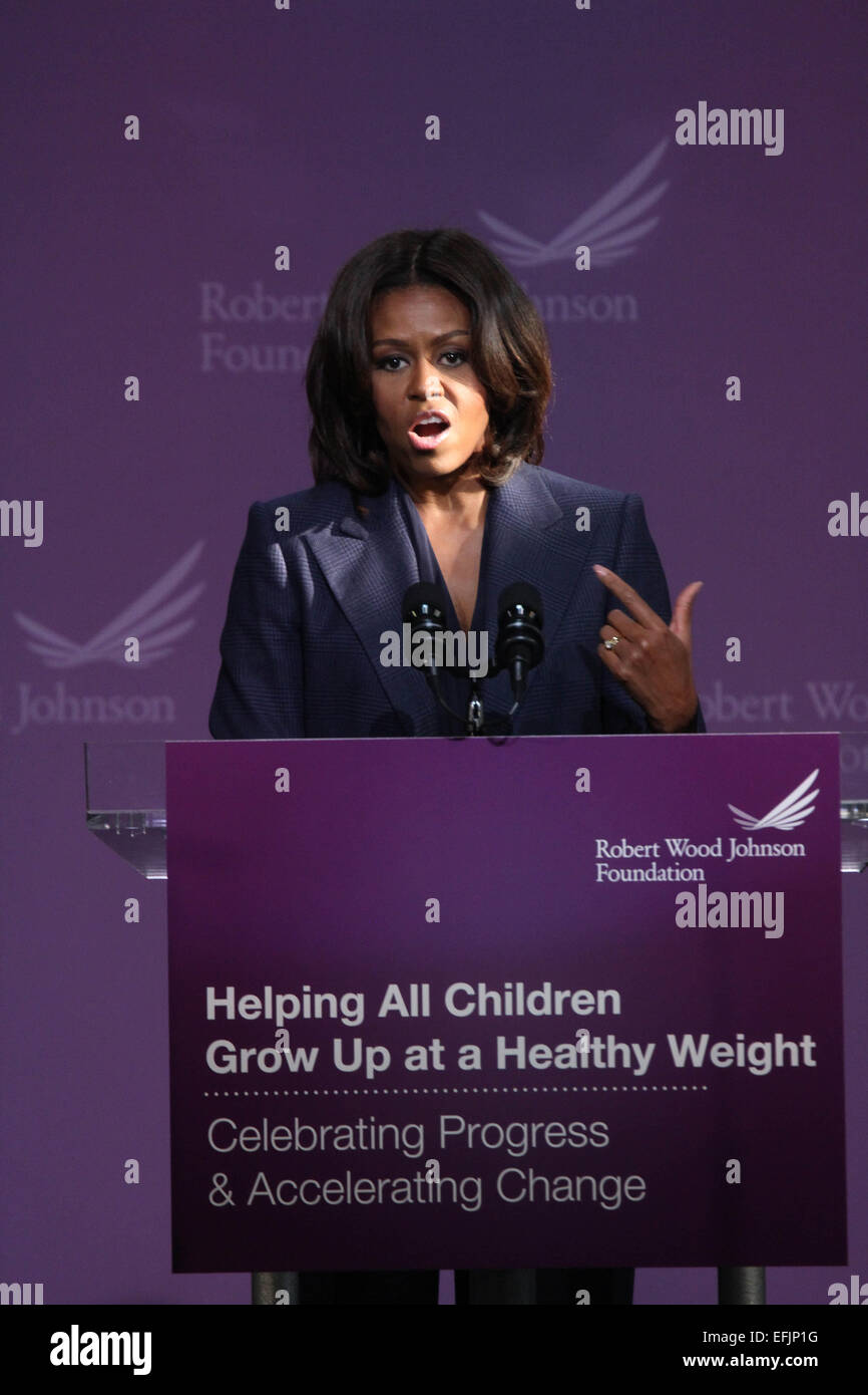 Michelle obama childhood obesity hi-res stock photography and images ...