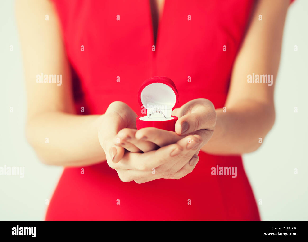 woman showing wedding ring on her hand Stock Photo - Alamy
