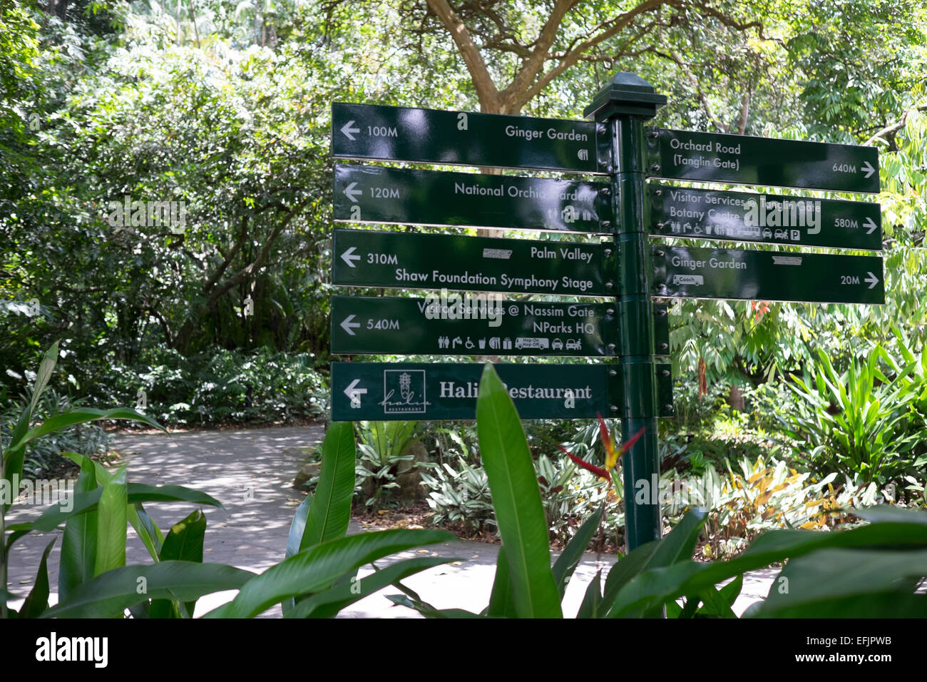 Singapore Botanic Gardens. Sign Stock Photo - Alamy