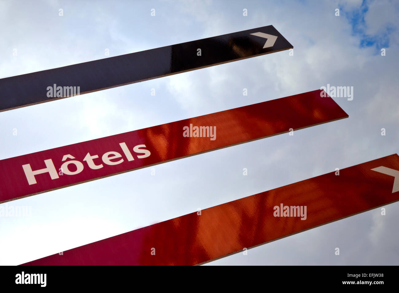 Hotel direction sign hi-res stock photography and images - Alamy