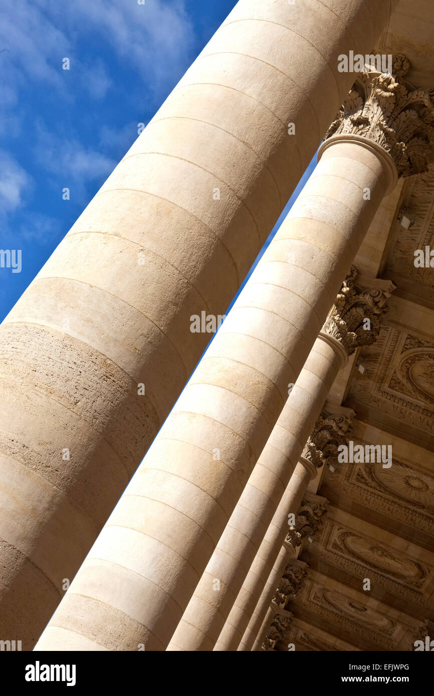 Porch column hi-res stock photography and images - Alamy