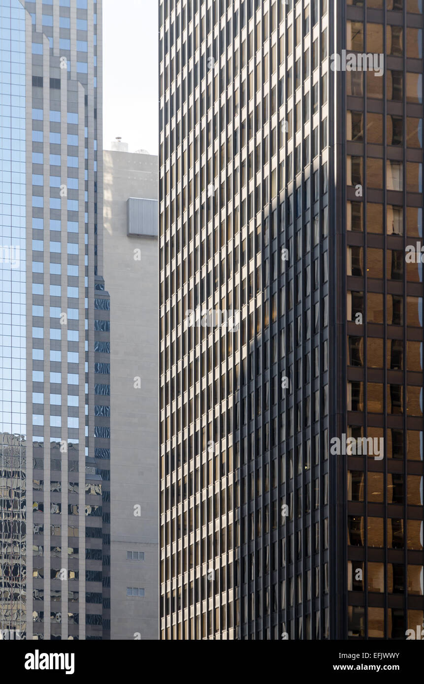 View of buildings on downtown Chicago Stock Photo - Alamy