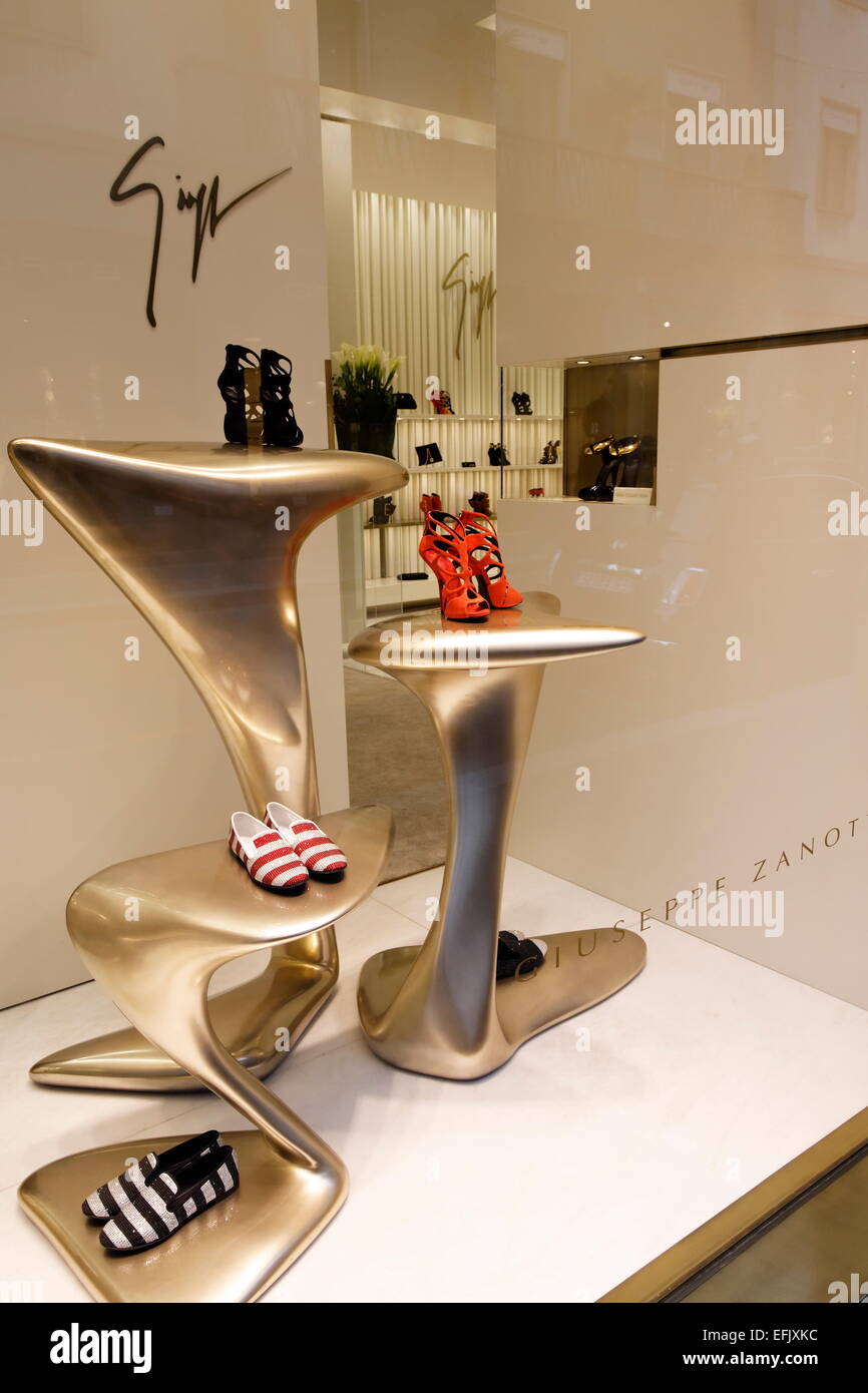 Shoe store, Via Montenapoleone, Golden Triangle, Milan, Lombardy, Italy ...