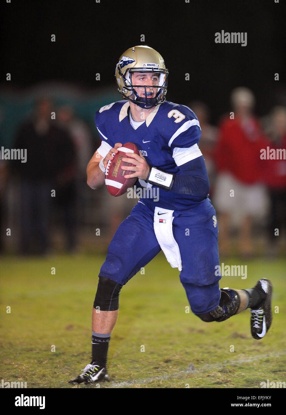 Bellflower, CA 10/10/14 - St. John Bosco quarterback (3) Josh Rosen, a ...