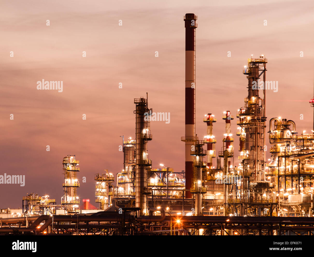 Refinery in gdansk hi-res stock photography and images - Alamy