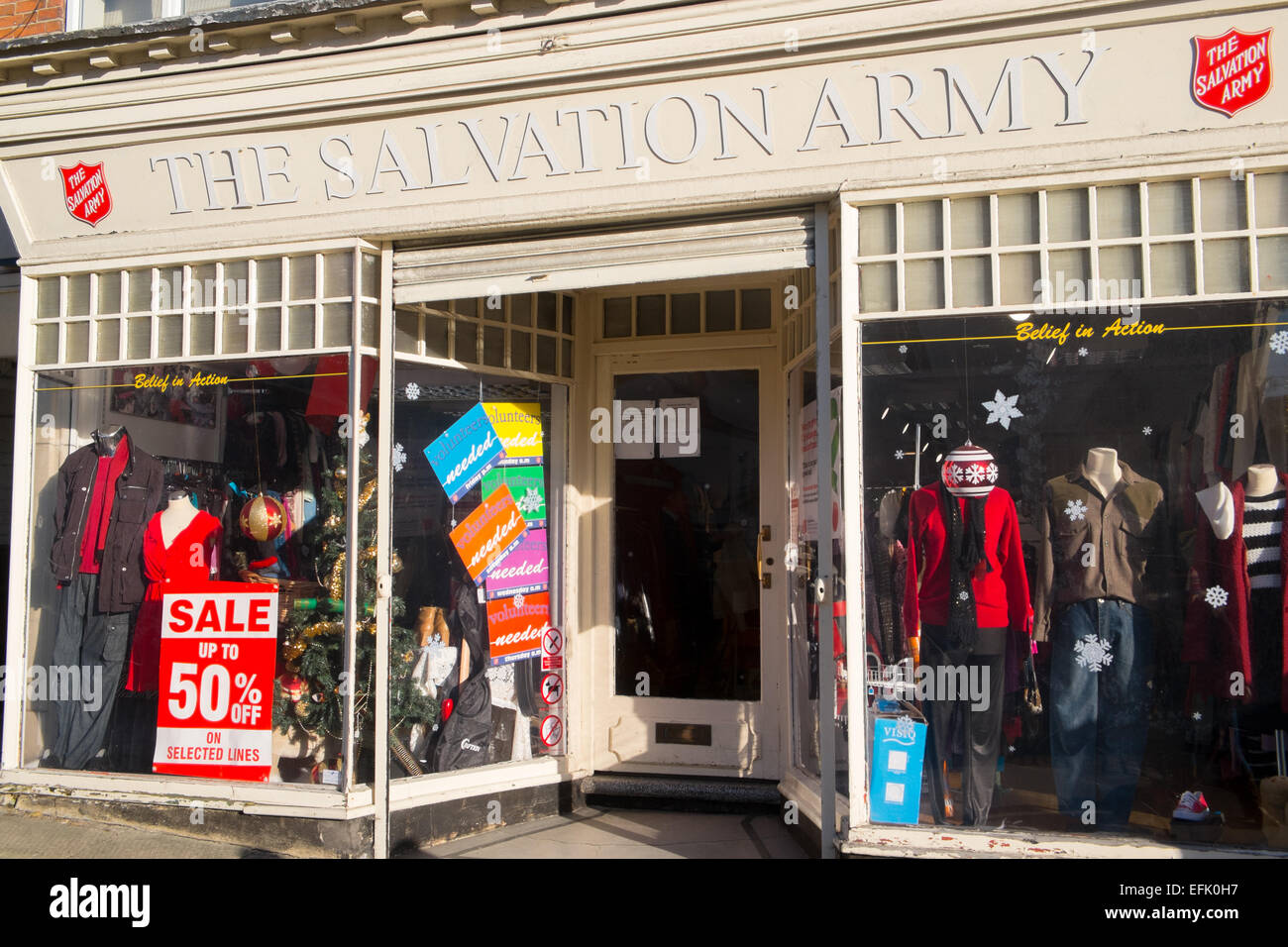 Salvation army store hi-res stock photography and images - Alamy