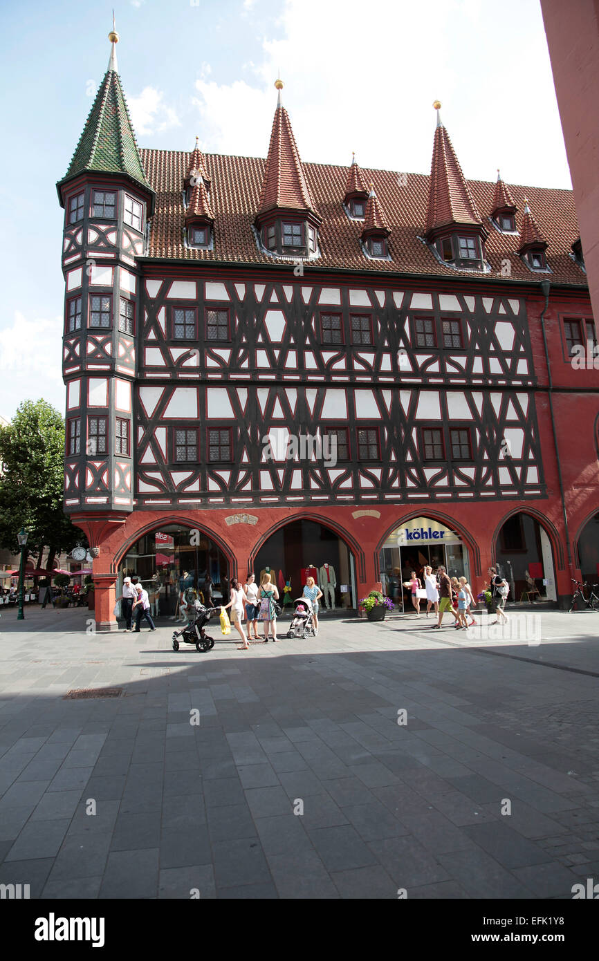 On a nearly 500-year history of the Old Town Hall of Fulda one can look ...