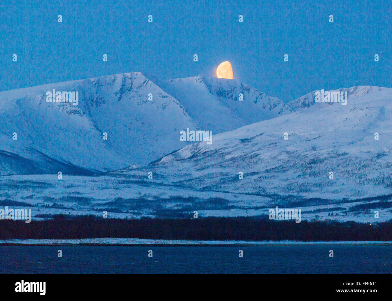 Decrescent moon hi-res stock photography and images - Alamy