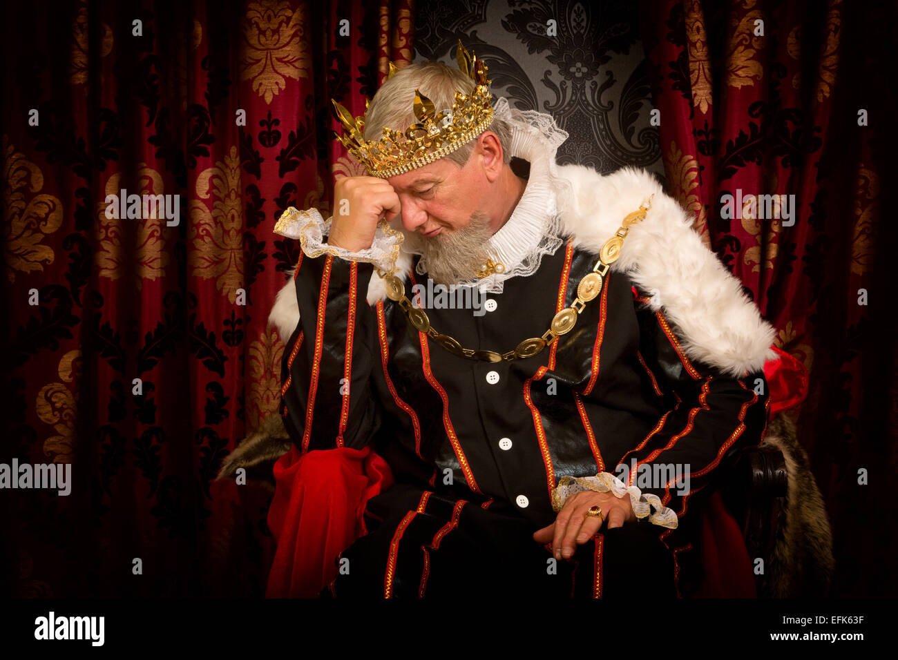 King Sitting On Throne Stock Photos & King Sitting On Throne Stock ...