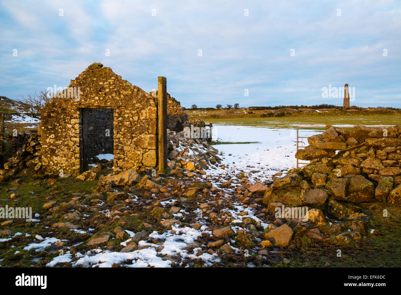 Derelict farm building on Bodmin Moor in the early morning light Stock ...