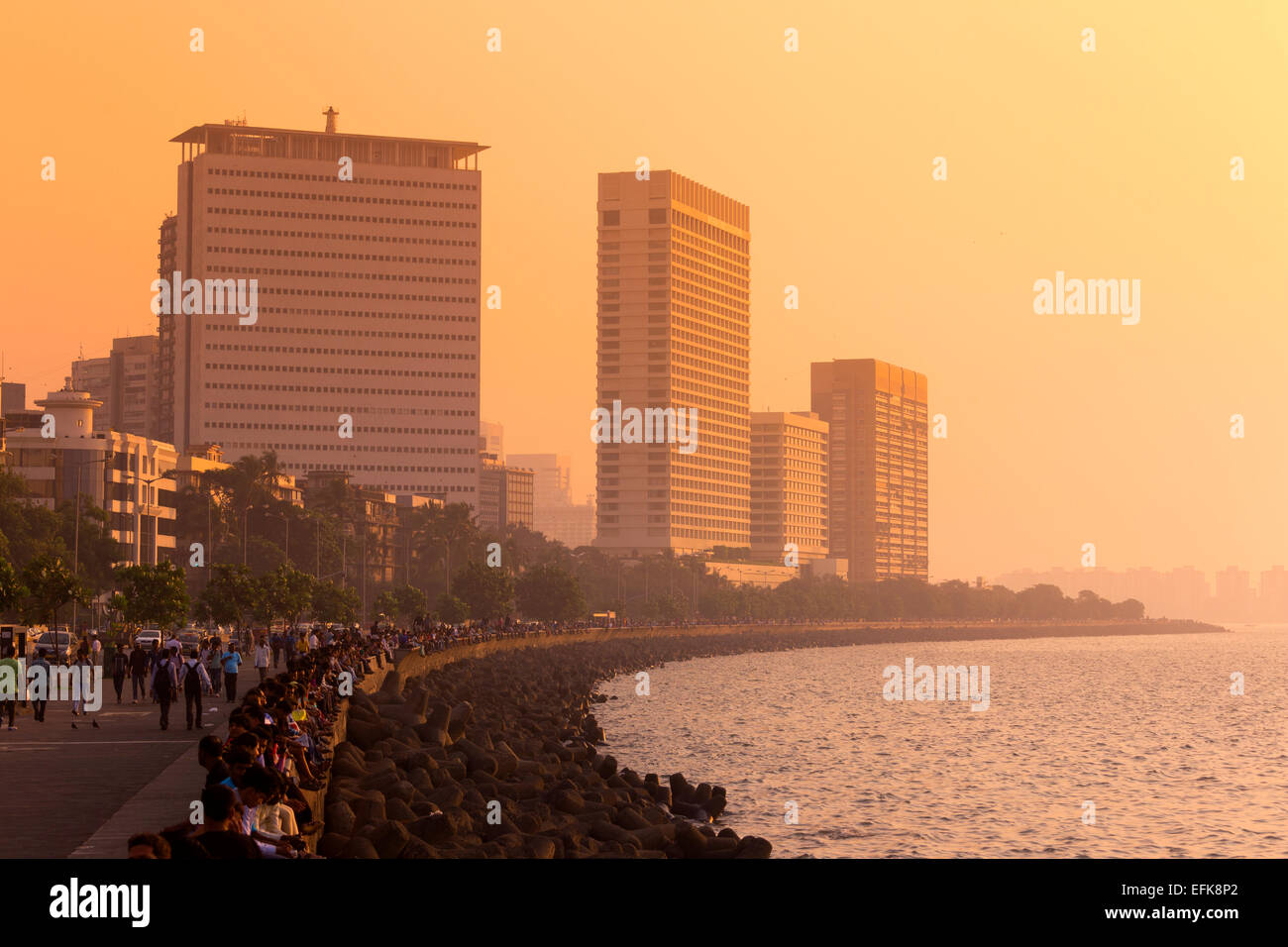 Marine drive mumbai hi-res stock photography and images - Alamy