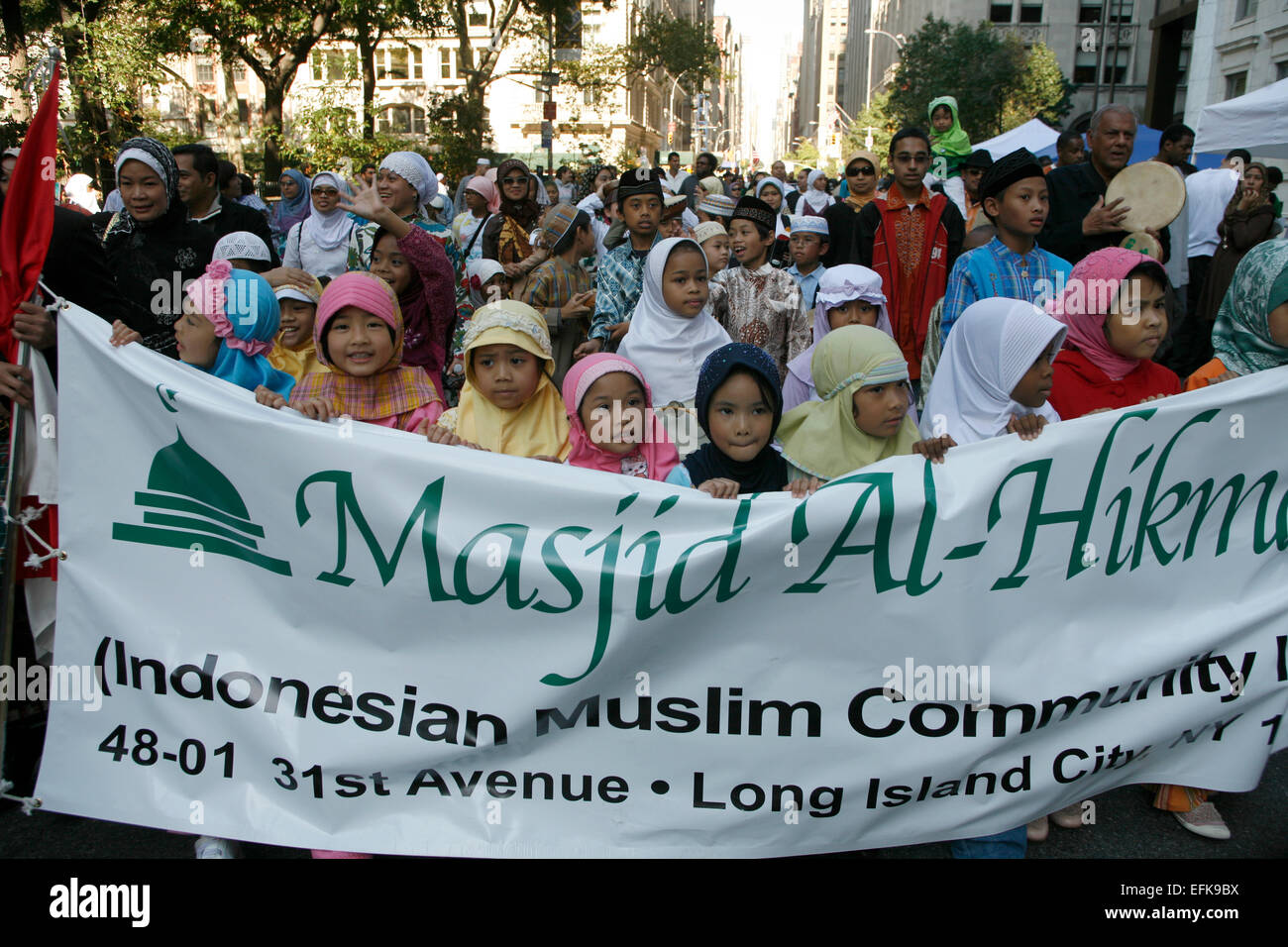 Indonesian muslims girl hi-res stock photography and images - Alamy