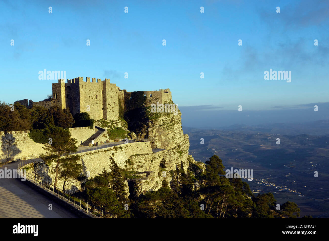 Castle, Castello di Venere, Erice, Sicily, Italy Stock Photo - Alamy