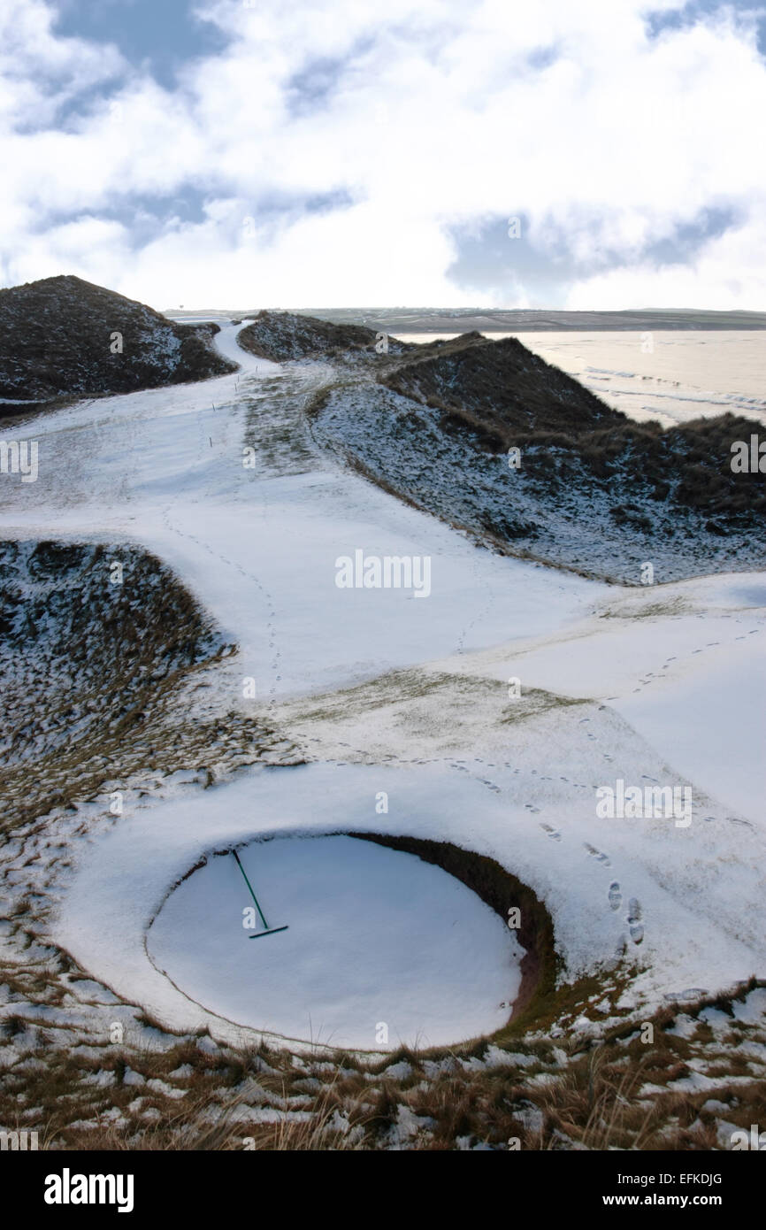 Snow covered bunker hi-res stock photography and images - Alamy