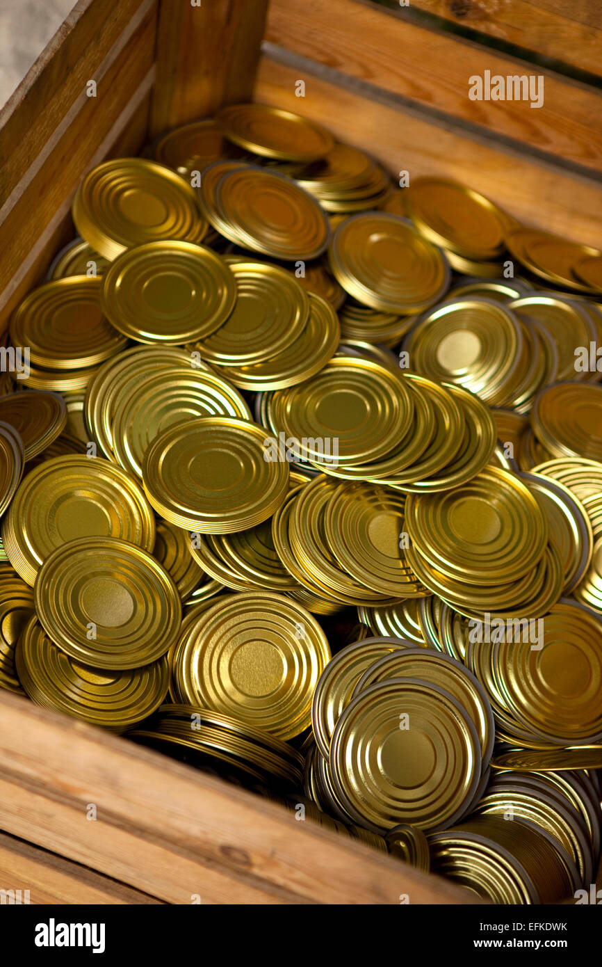 Box caps hi-res stock photography and images - Alamy