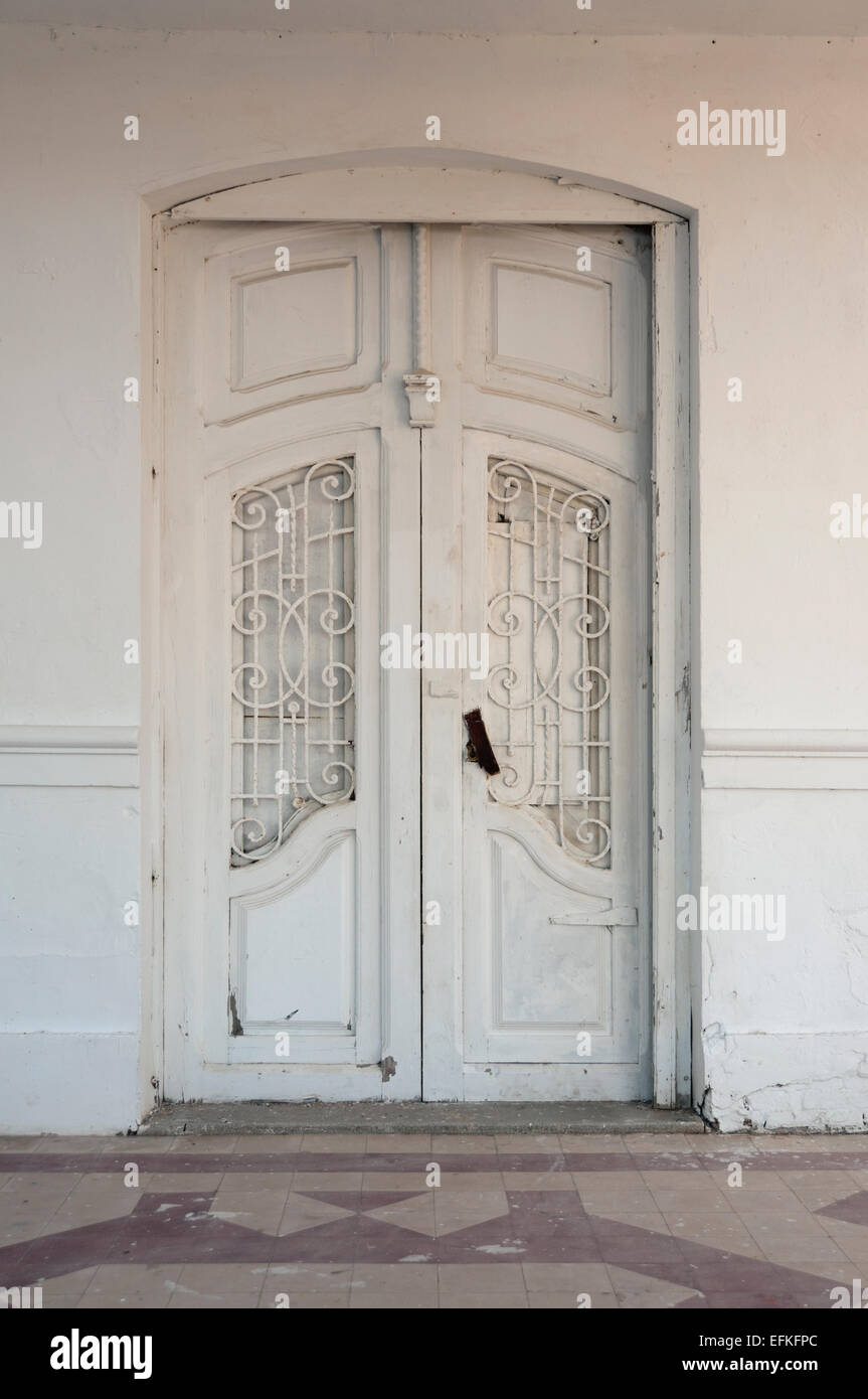 old style wooden door Stock Photo - Alamy