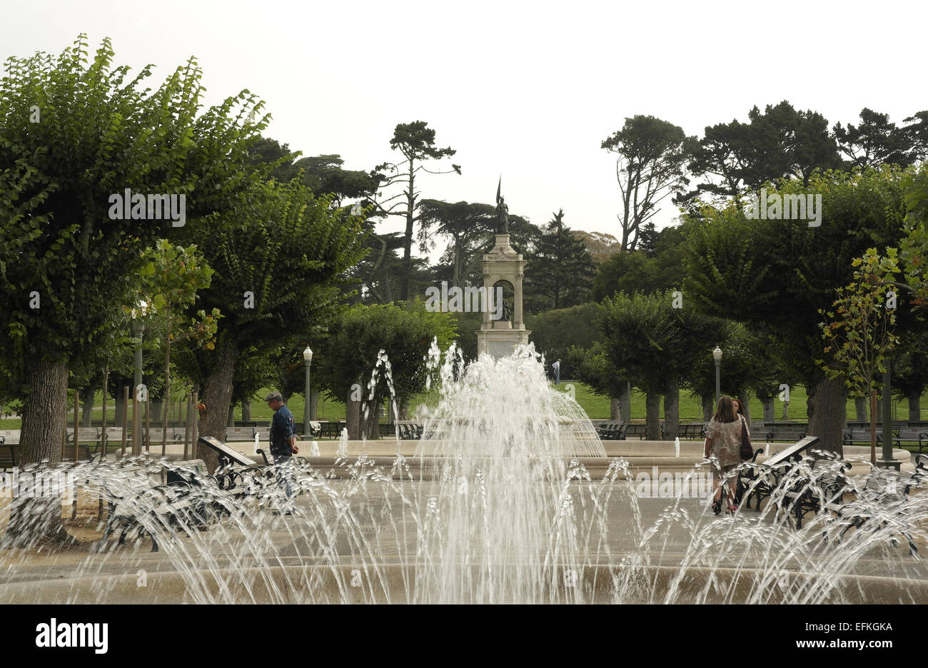 1 circular water fountain water spraying standing rising centre ...