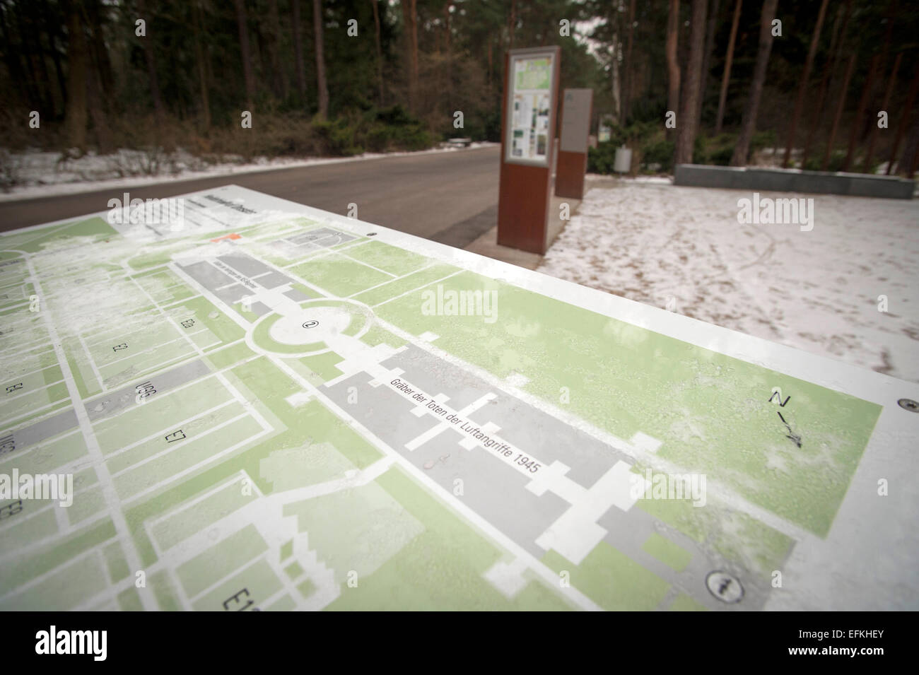 Dresden map bombing hi-res stock photography and images - Alamy