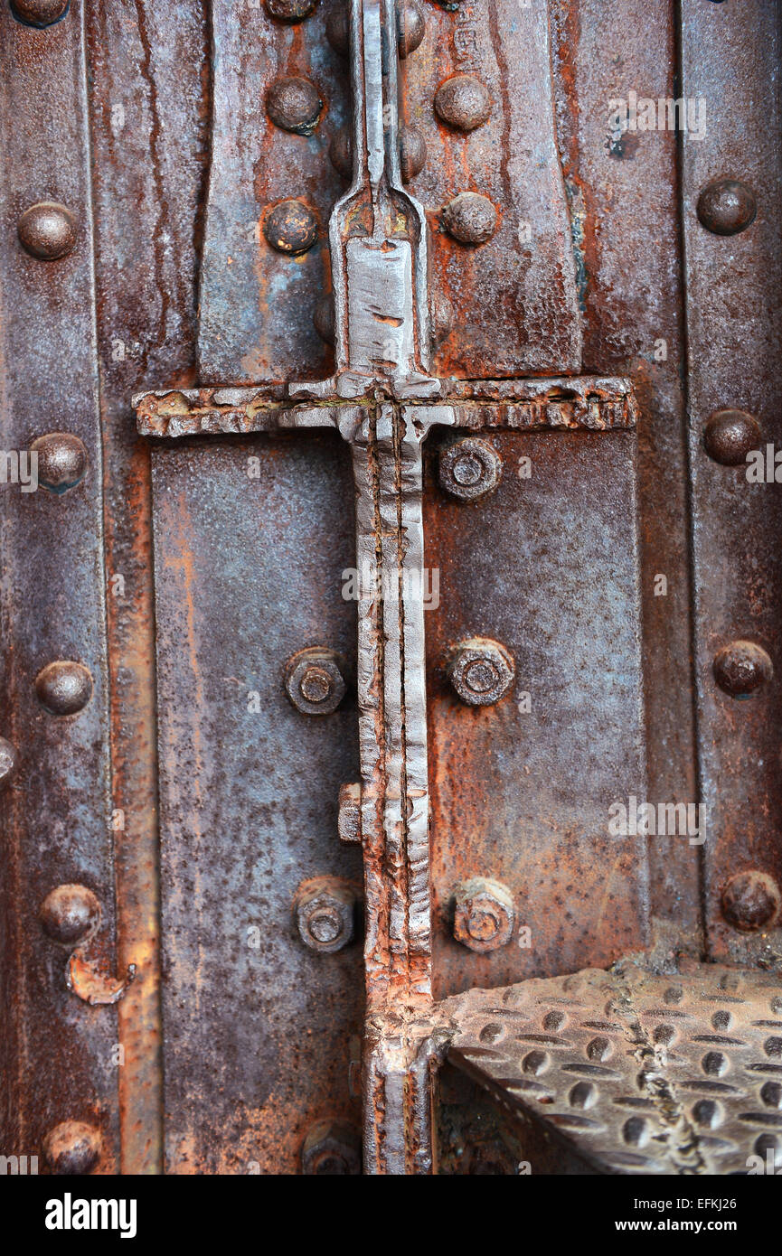 Cross formed by metal columns Stock Photo - Alamy