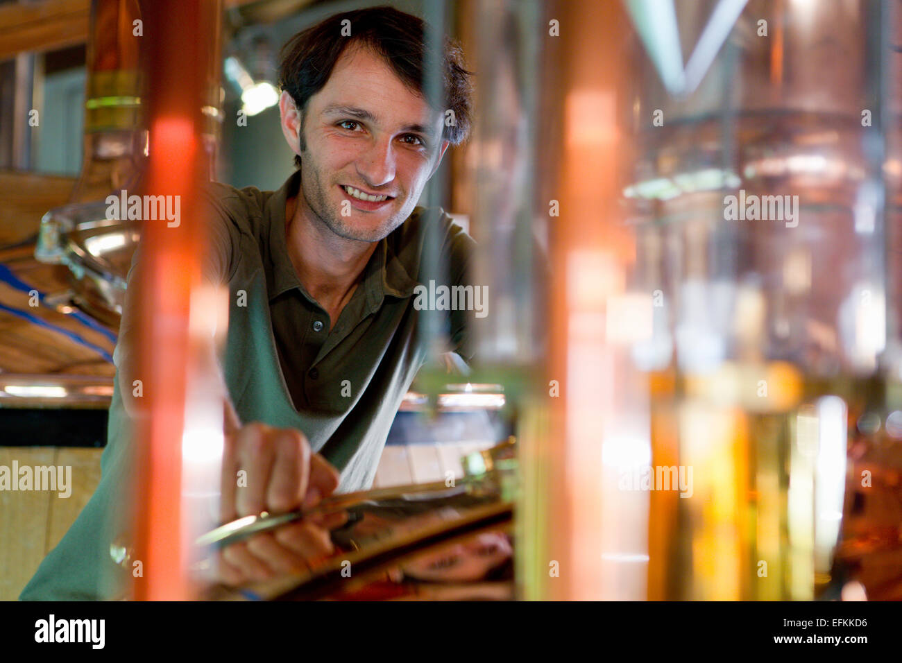 Men working at a brewery hi-res stock photography and images - Alamy
