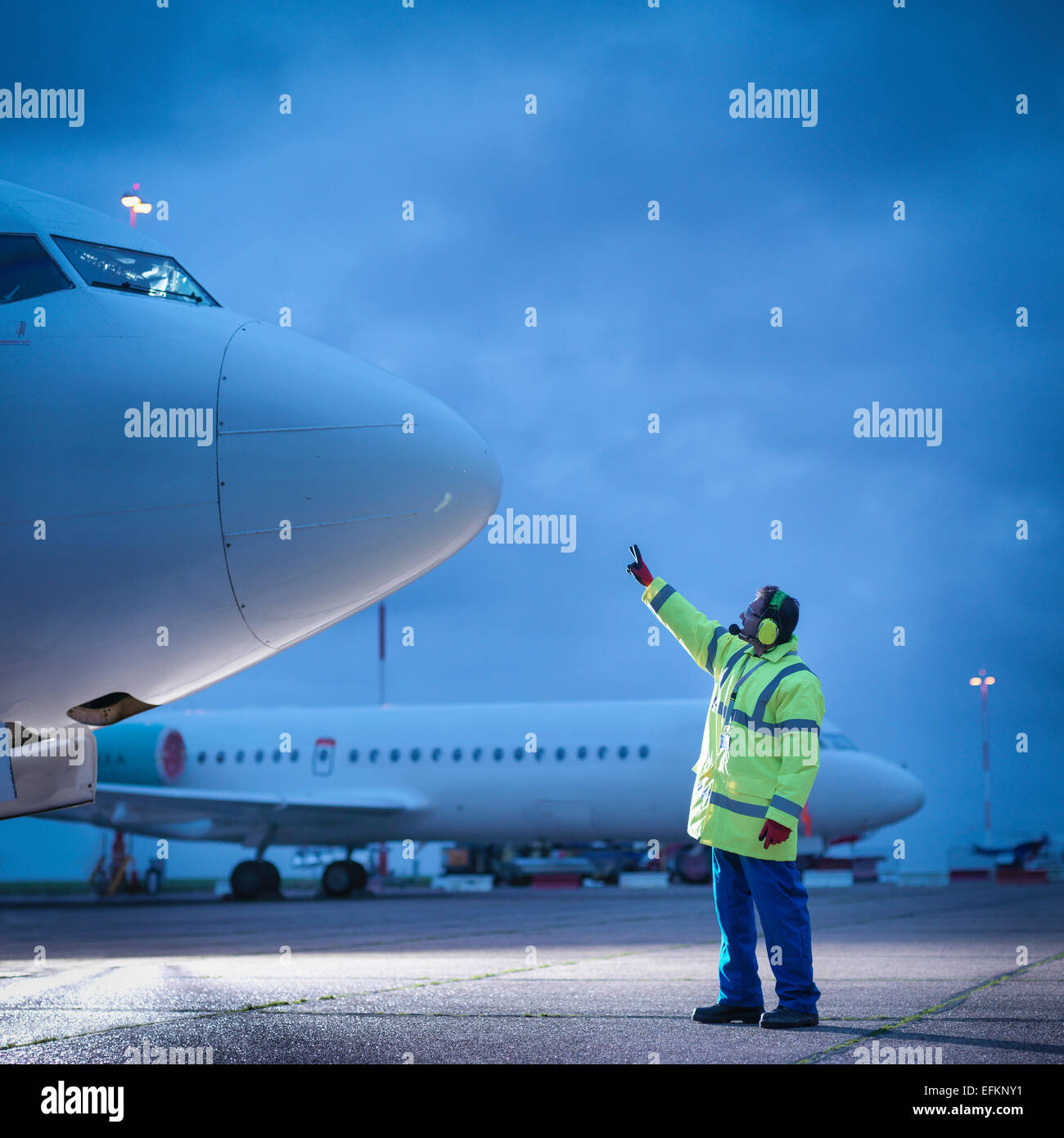 Aircraft arms hi-res stock photography and images - Alamy