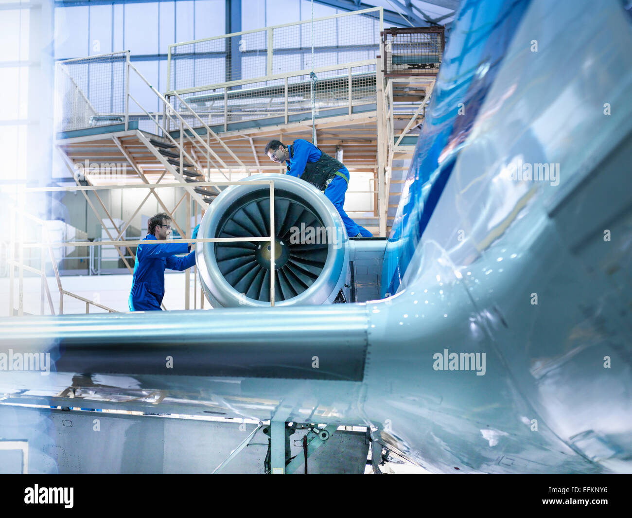 Two engine aircraft hi-res stock photography and images - Alamy
